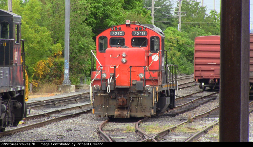 GP9 7210 in the Yard